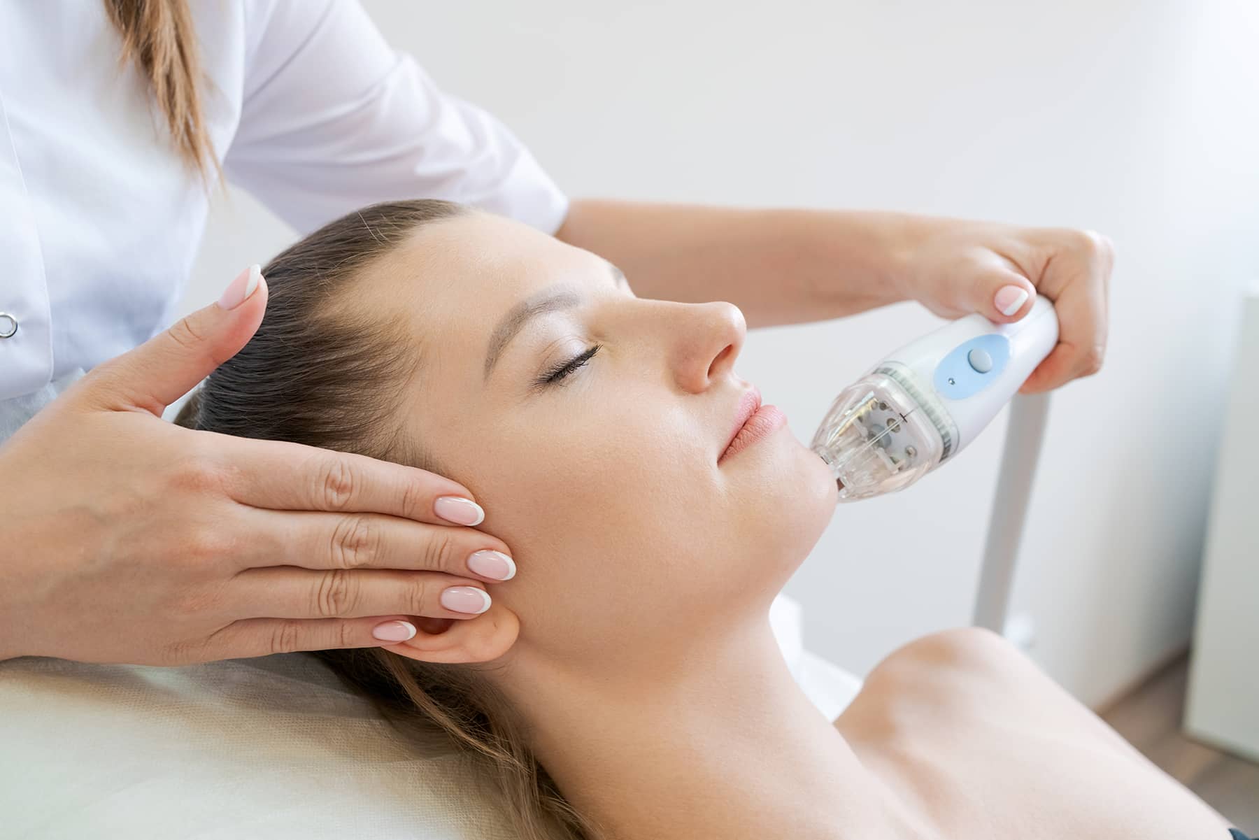 Collagen Stimulating Treatments and the Rise of Natural Aesthetics